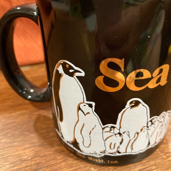 Sea World | Kitchen | Sea World Black Gold Penguin Shamu Coffee Cup Mug ...